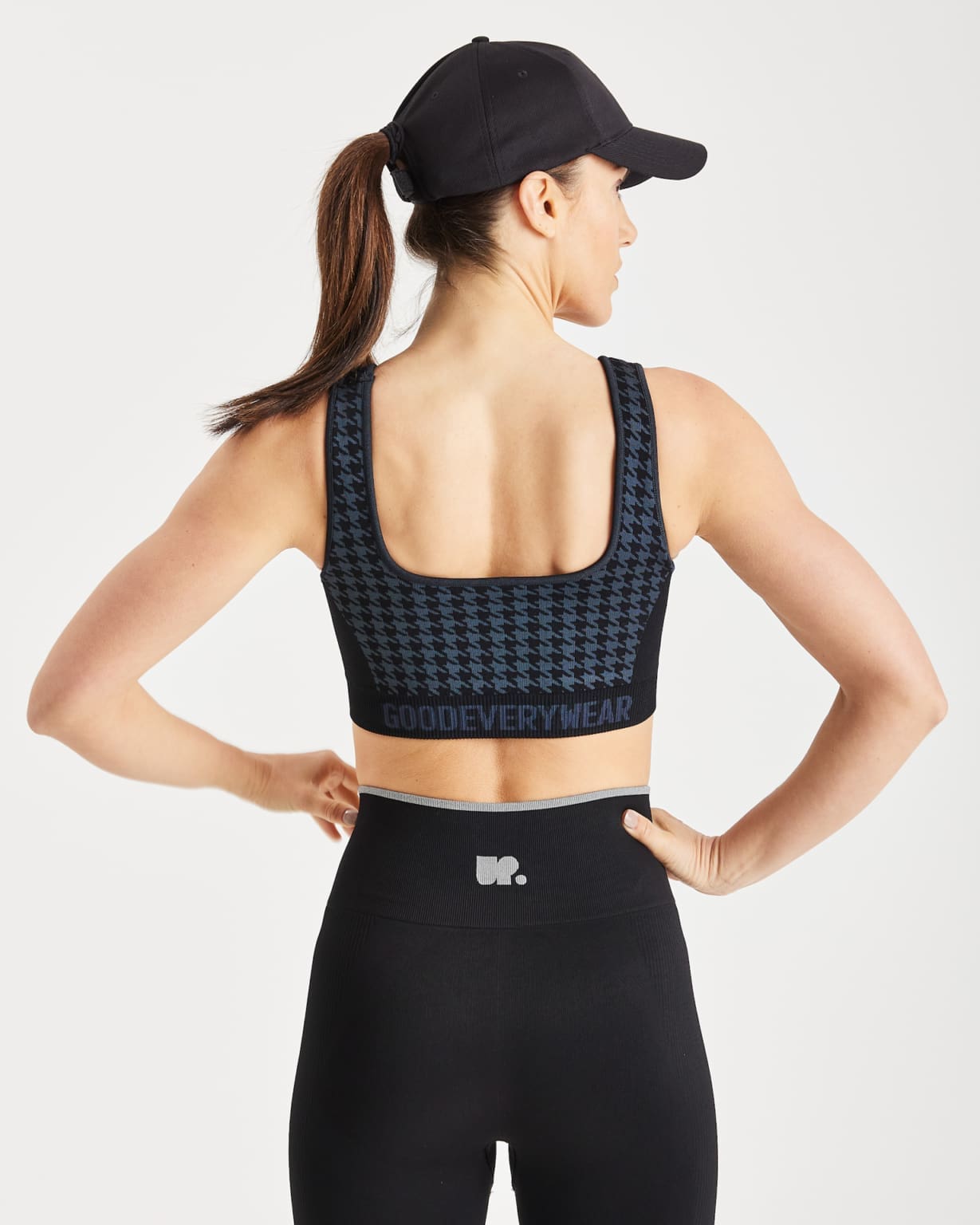 Seamless Square Neck Cropped Bra Top - Universal Performance